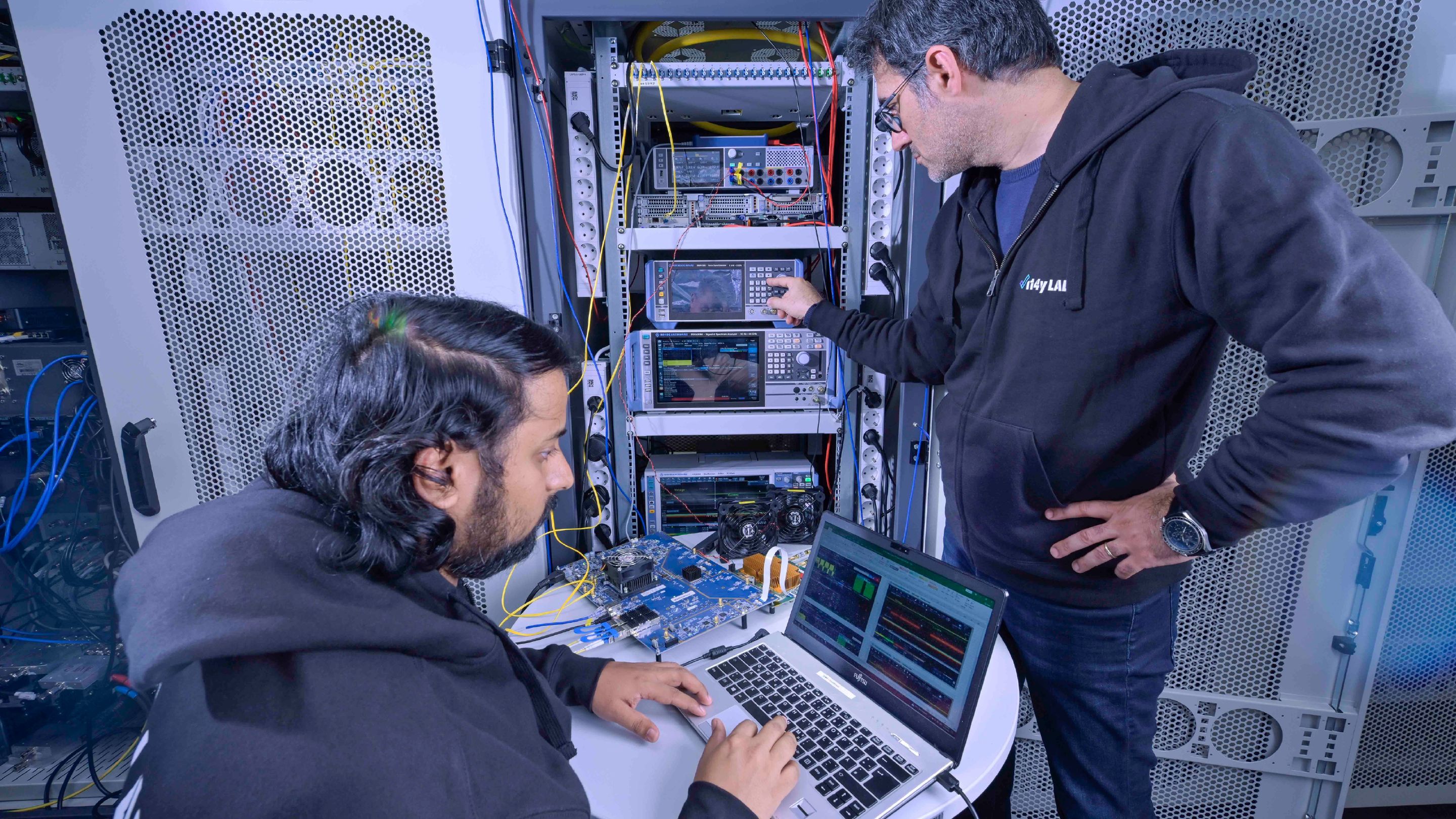 Rohde & Schwarz and VIAVI Solutions demonstrate energy efficiency of Analog Devices’ new Titan O ...