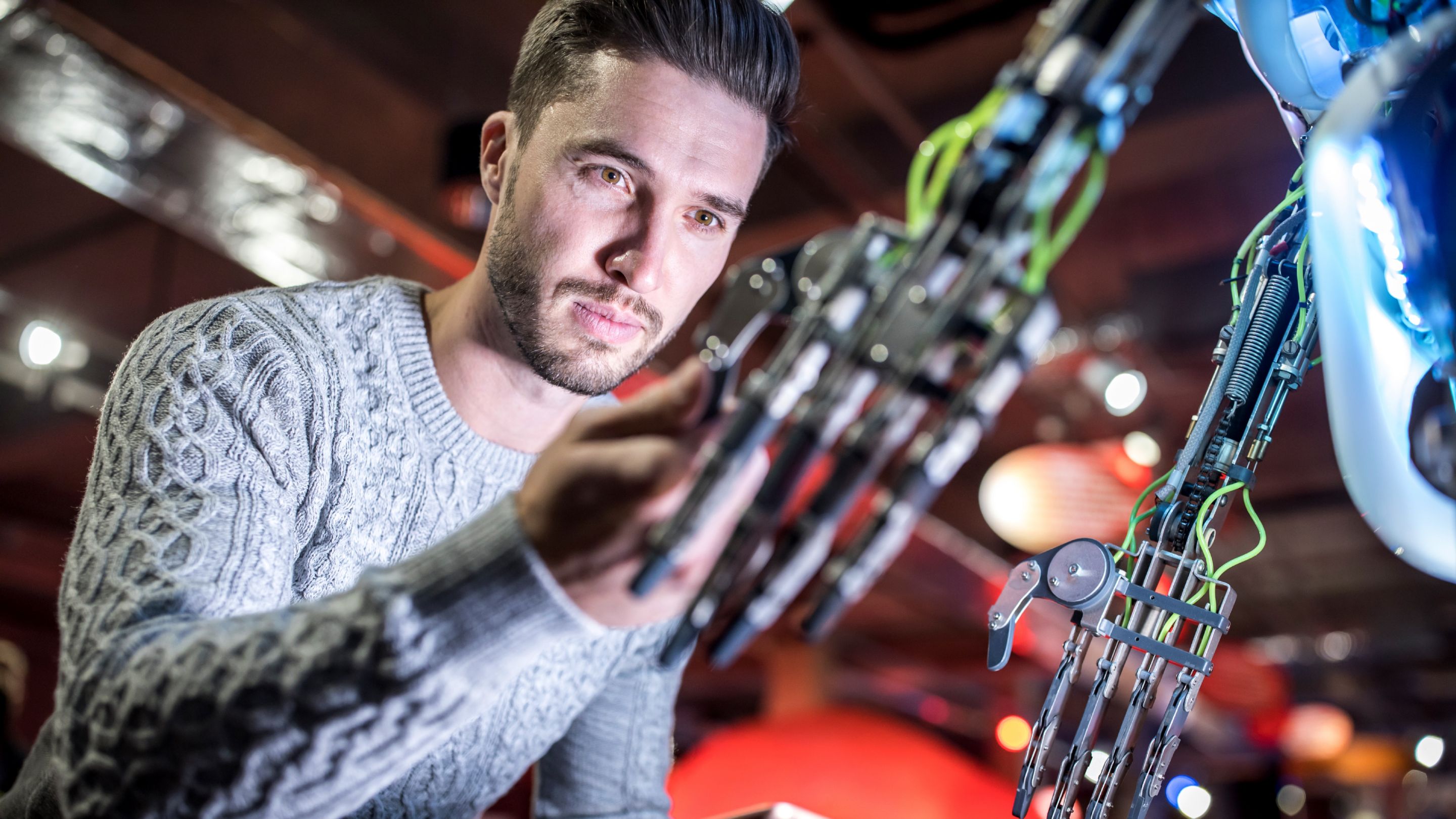 Integrated Sensing and Communication (ISAC) | Rohde & Schwarz